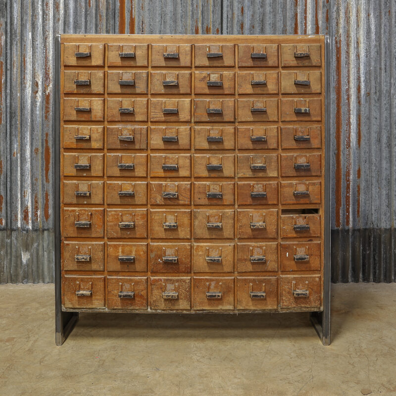 Industrial wooden chest of drawers - Bull's Eye
